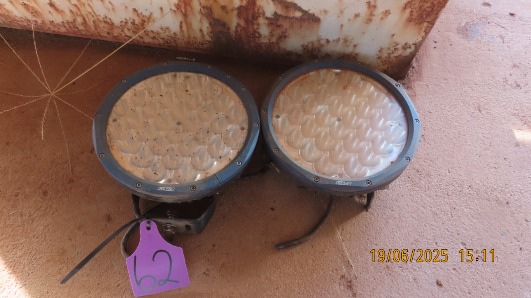 Lot 62 - Kings Spotlights | AuctionsPlus