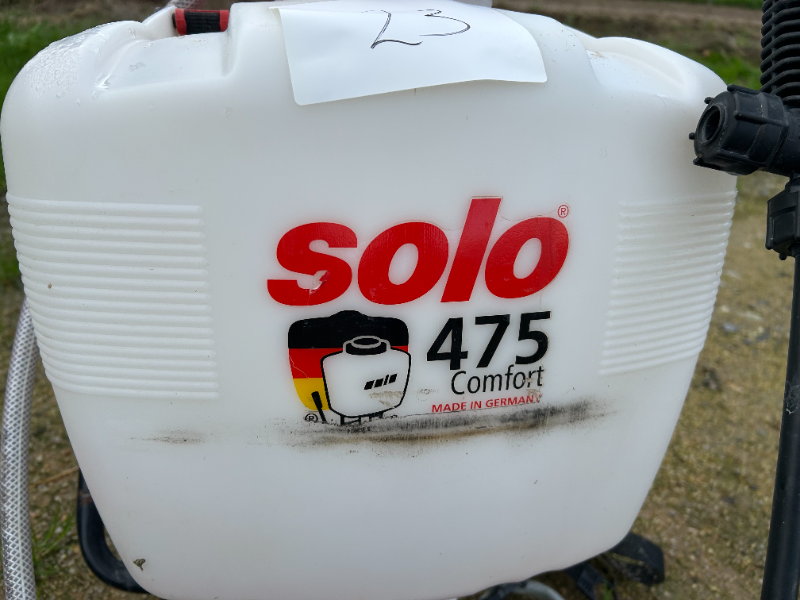 Lot 23 - Solo 475 Backpack Sprayer | AuctionsPlus