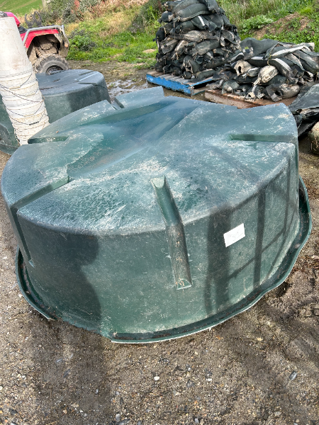 Polymaster Water Trough | AuctionsPlus