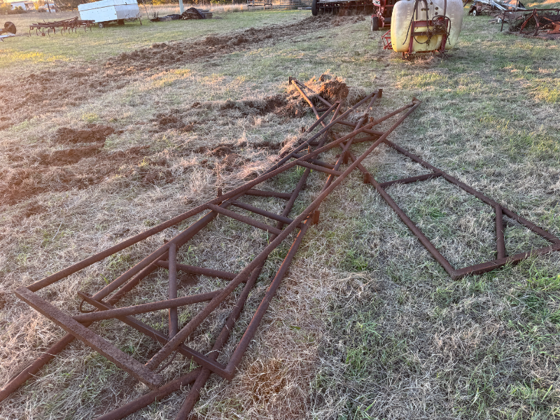 Lot 115 - Steel shed trusses | AuctionsPlus