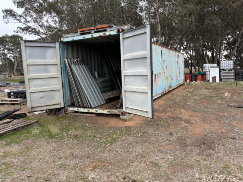 Lot 11 - 2 X 40 FOOT SHIPPING CONTAINERS, ROOVES LEAK (RUST) | AuctionsPlus