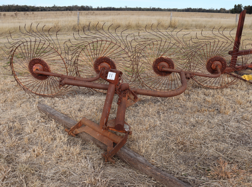 Lot 11 - 3PL hay rake | AuctionsPlus