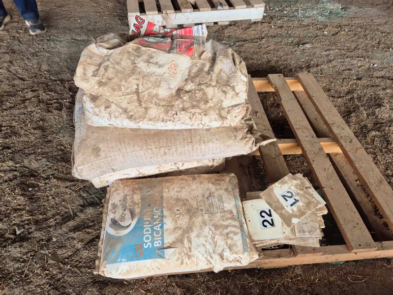 Lot 183 - Causmag, Sodium Bicarbonate, Gate Numbers | AuctionsPlus