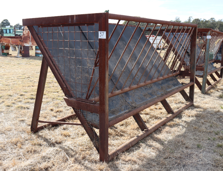 Lot 37 - 3.1m hay rack, single sided | AuctionsPlus