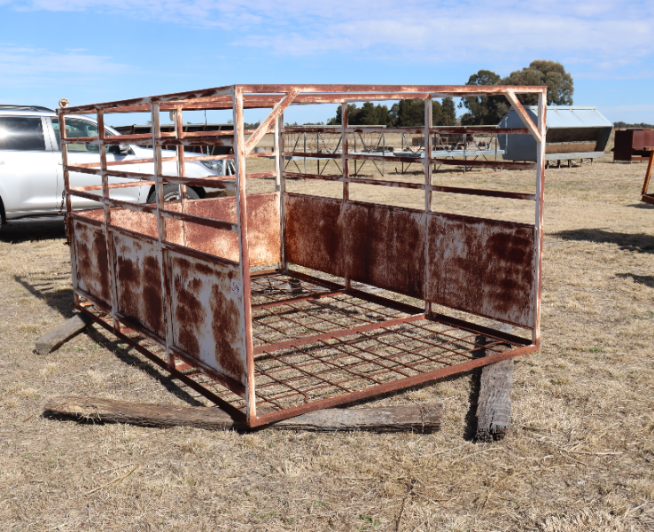 Lot 54 - 3m x 2m steel stock crate | AuctionsPlus