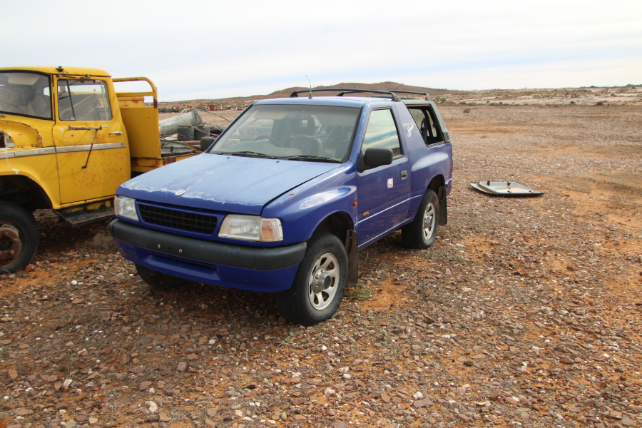 LOT# 5 - Holden Frontera Sport 4x4 | AuctionsPlus