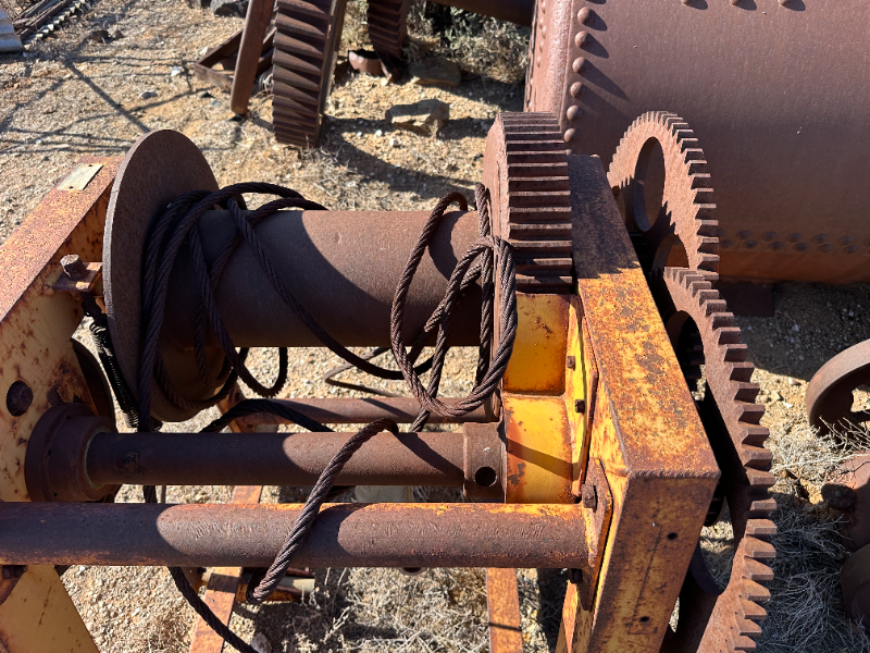 LOT# 77 - Winch | AuctionsPlus