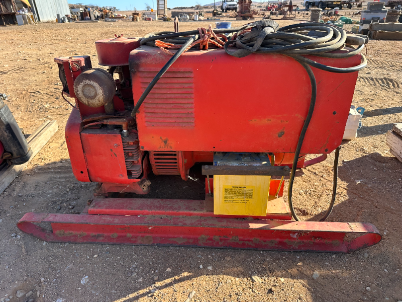 LOT# 134 - Portable Welder | AuctionsPlus