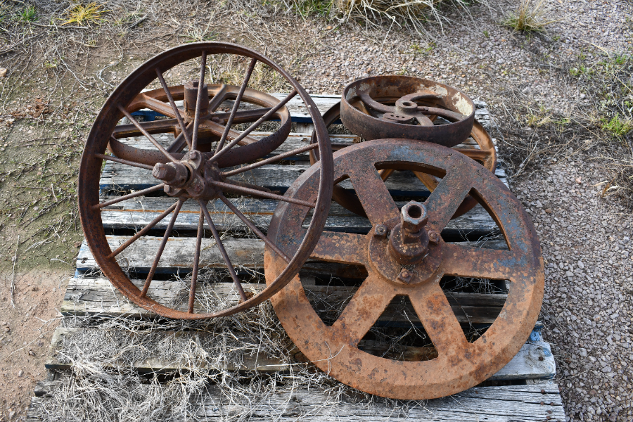 Lot 187 - Pallet of small steel wheels | AuctionsPlus