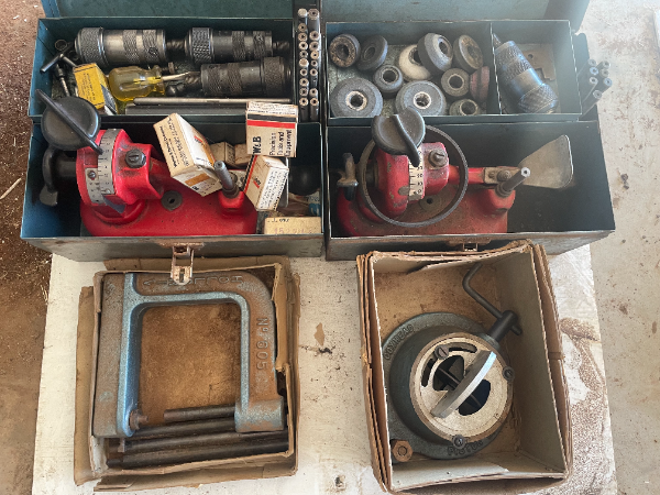 Lot 223 - 2 x Warren and Brown tools in boxes, 1 x Cox head Piston Ring ...