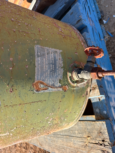 LOT# 183 - Fuel Tanks & Pistons | AuctionsPlus