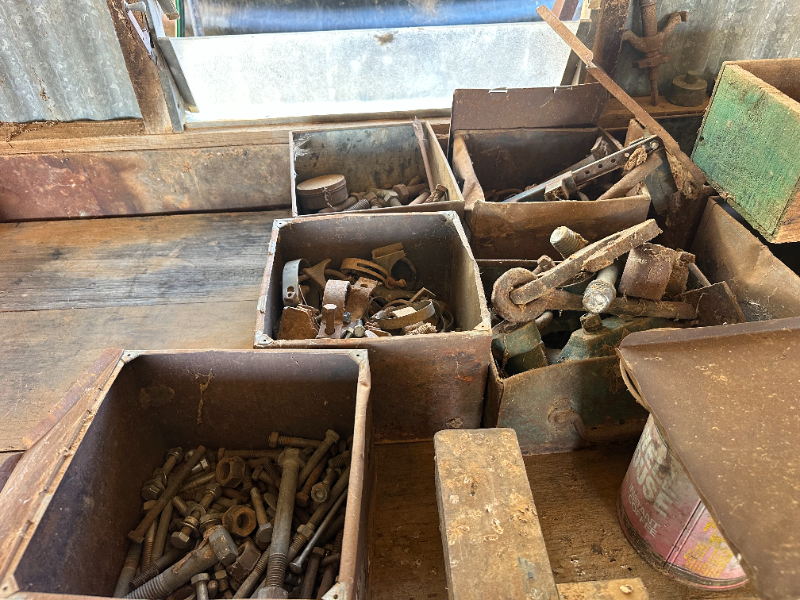 LOT# 229 - Assorted Tools | AuctionsPlus