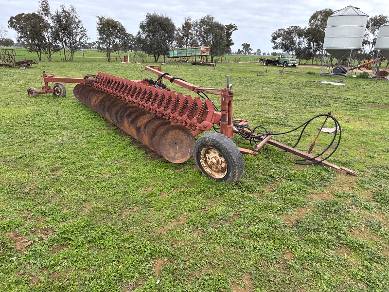 Lot 55 - International One Way Disc Plow | AuctionsPlus