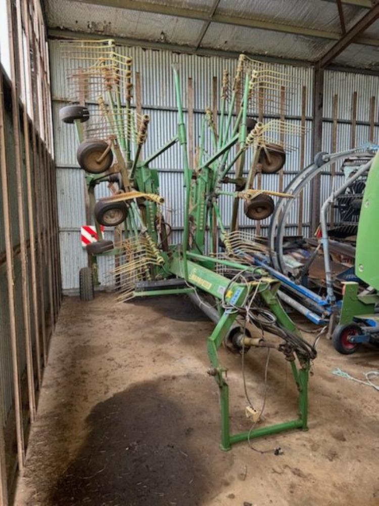 Krone 800 Twin Rotor Hay Rake | AuctionsPlus