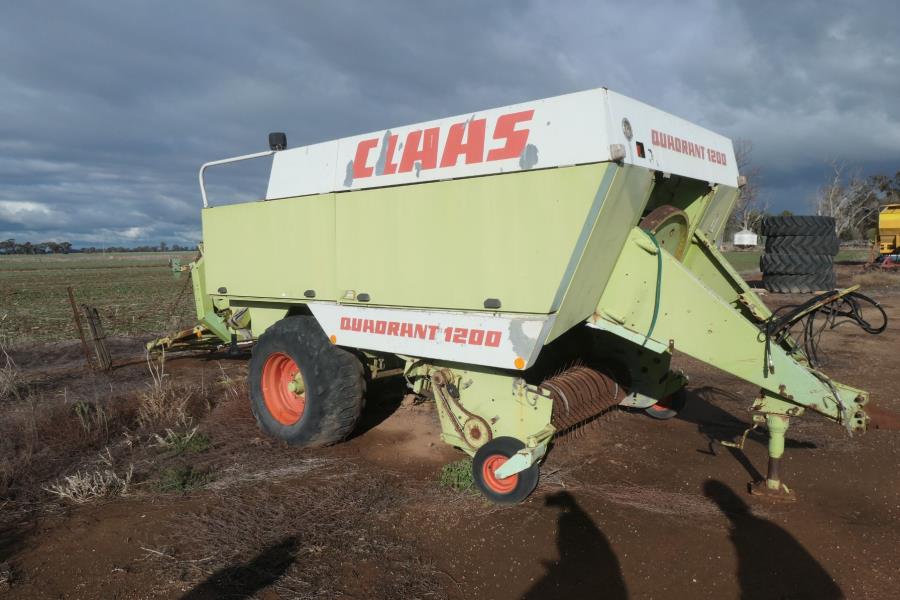 Lot 35 - Old CLAAS Square Baler | AuctionsPlus