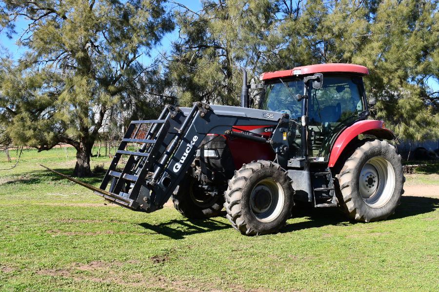 Lot 1 - Case IH MXU100 tractor with FEL | AuctionsPlus