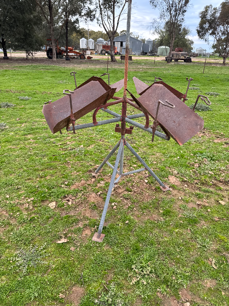 Lot 158 - Animal Handling Equipment | AuctionsPlus