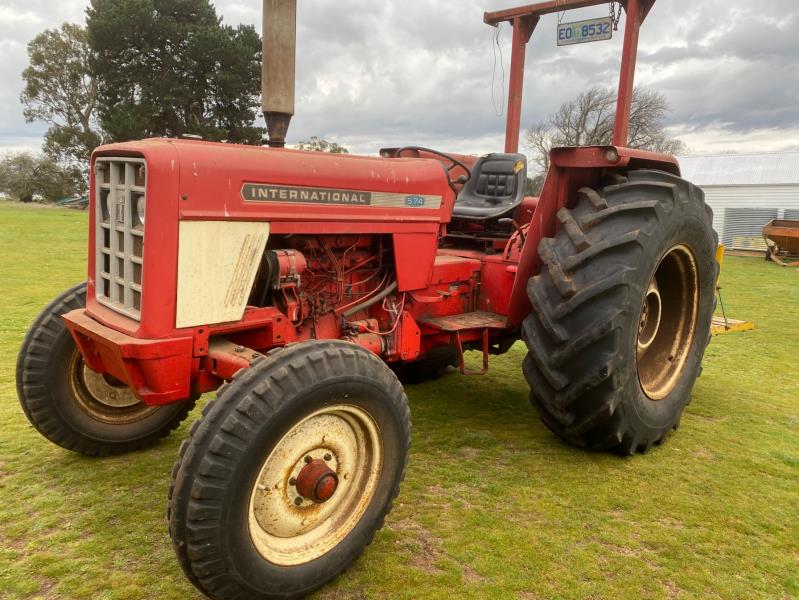 Lot 18 - International 574 Tractor | AuctionsPlus