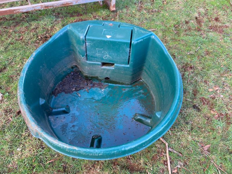 Lot 88 - Orion Plastic Water Trough | AuctionsPlus