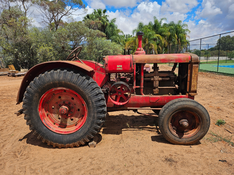 Lot 22 - #22. McCormick-Deering WK-40 Serial No. WKC4842 | AuctionsPlus