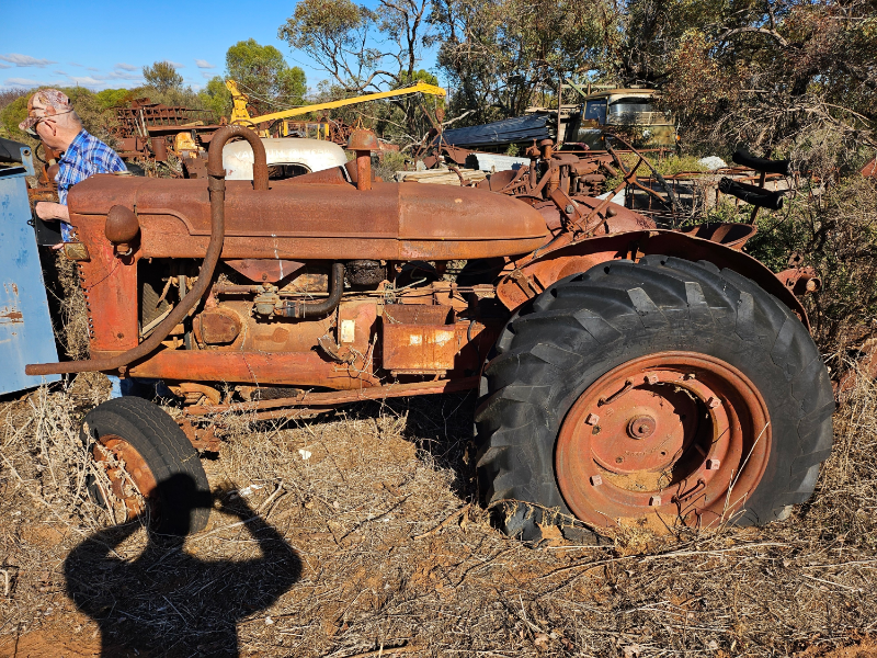 Lot 46 - #46. McCormick-Deering W6 Standard No. WBK3618X3A | AuctionsPlus