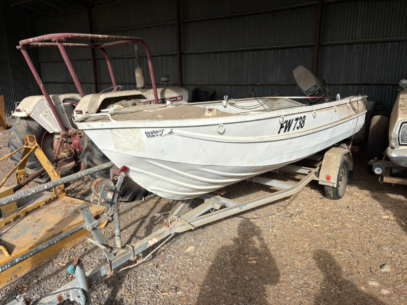 Lot 16 - 14ft Boat | AuctionsPlus