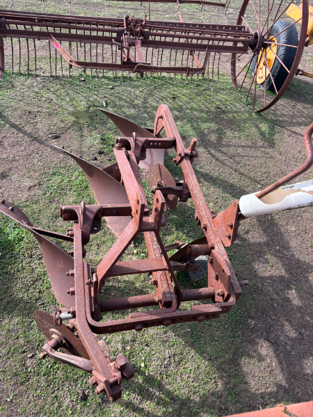 Lot 125 - Plough | AuctionsPlus