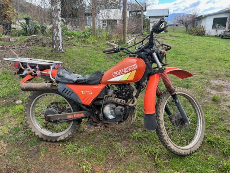 LOT 70 - Suzuki 1984 DF 125 Motorcycle | AuctionsPlus