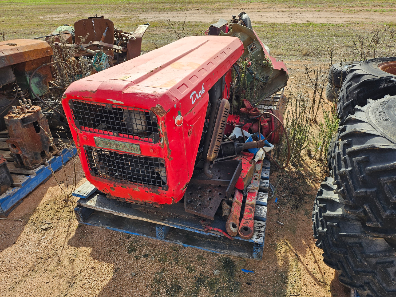 Lot 126 - #126. Red Ferrari Tractor 86-RS (Brocken in Middle) + Wheels ...