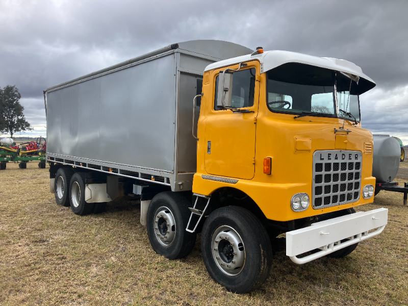 Lot 253 - Leader 8 Wheeler Truck A Series | AuctionsPlus