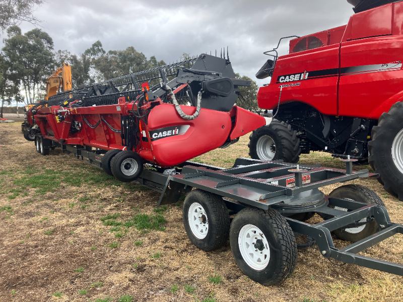 Lot 264 - Case Axial Flow model 7140 Header | AuctionsPlus
