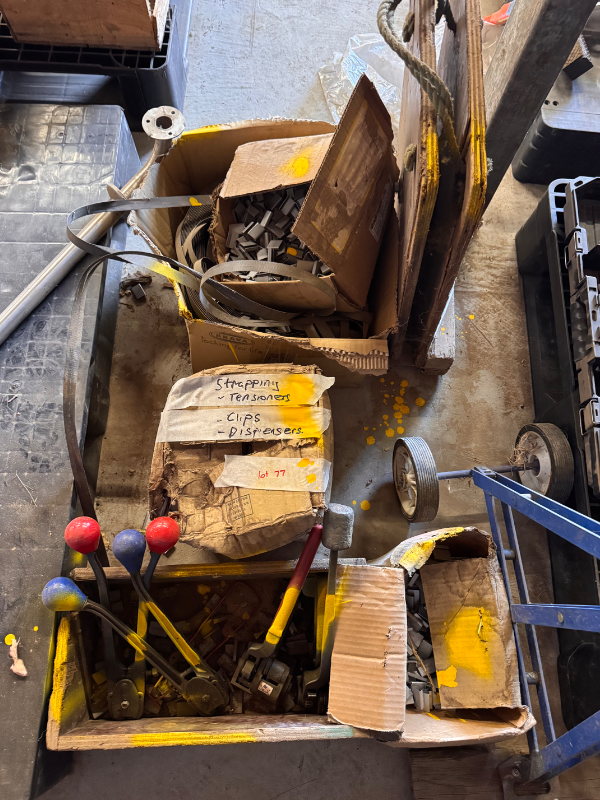 Lot 77 - Assorted Strapping Items. | AuctionsPlus