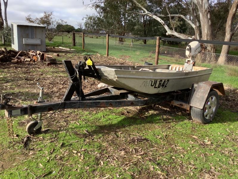 Lot 40 - 3m Tin Boat with motor | AuctionsPlus