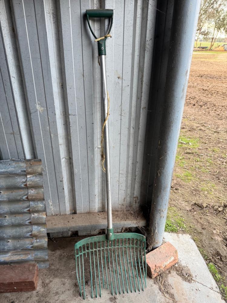 Lot 73 - Stable fork | AuctionsPlus
