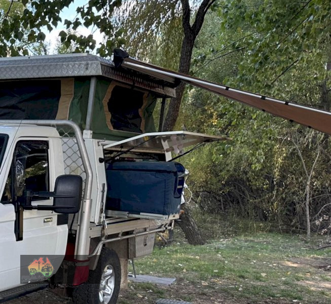 Lot 21 - (8671) Purpose built ute back camper fully self contained for ...