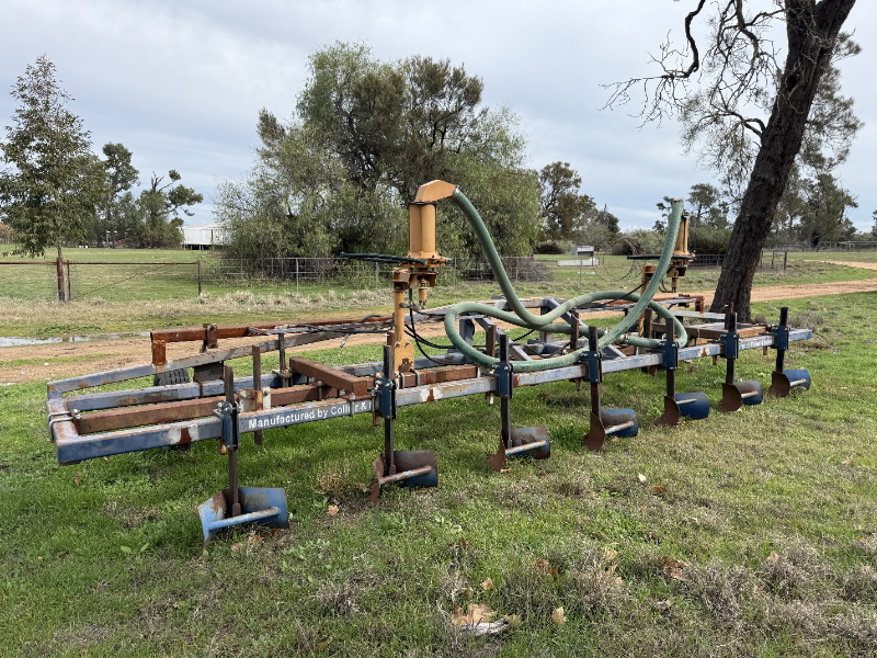 Lot 23 - Collier Miller Seeder Bar/Fert Rig | AuctionsPlus