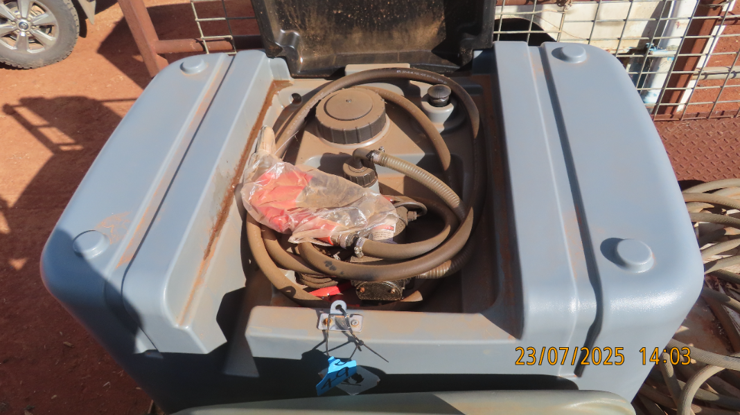 Lot 49 - Fuel Pod | AuctionsPlus