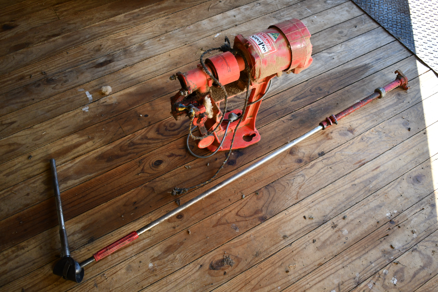 Lot 50 - Sunbeam Super Pro shearing plant | AuctionsPlus