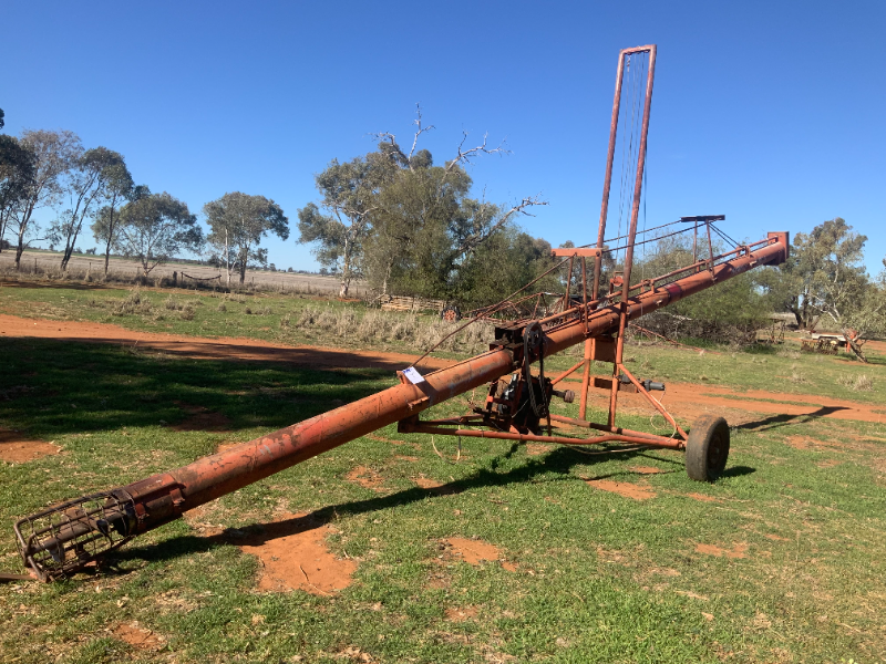 Lot 11 - Auger | AuctionsPlus