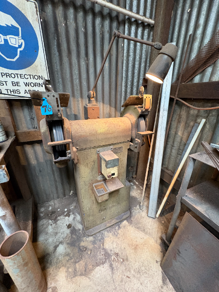 Lot 82 - 3 phase grinder - universal | AuctionsPlus