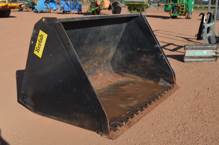 Lot 148 - 3 Cubic Metre Grain Bucket | AuctionsPlus