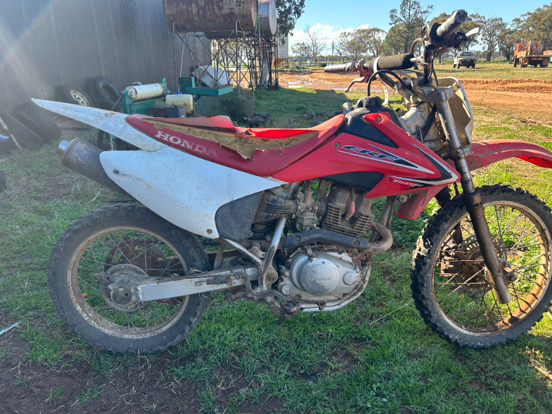 LOT 27 - HONDA CRF150F MOTORBIKE | AuctionsPlus