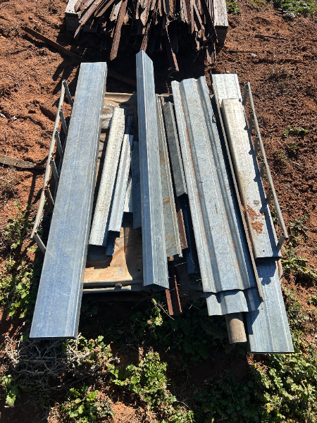 LOT 84 - SQUARE TUBE | AuctionsPlus