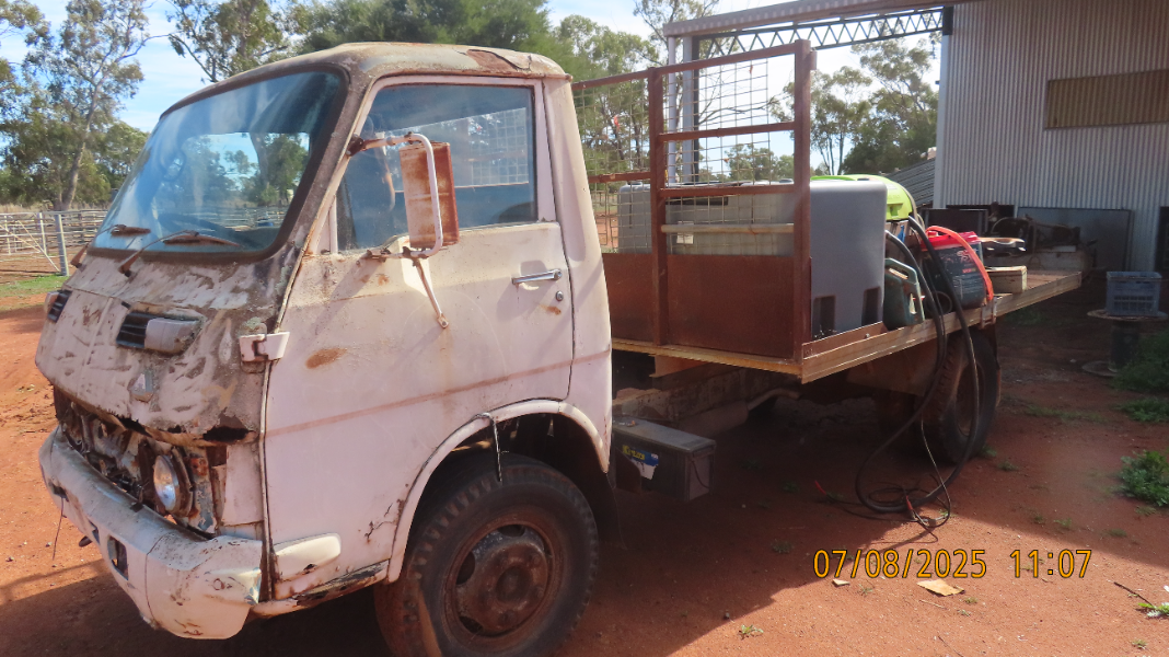 Lot 37 - Farm Truck | AuctionsPlus