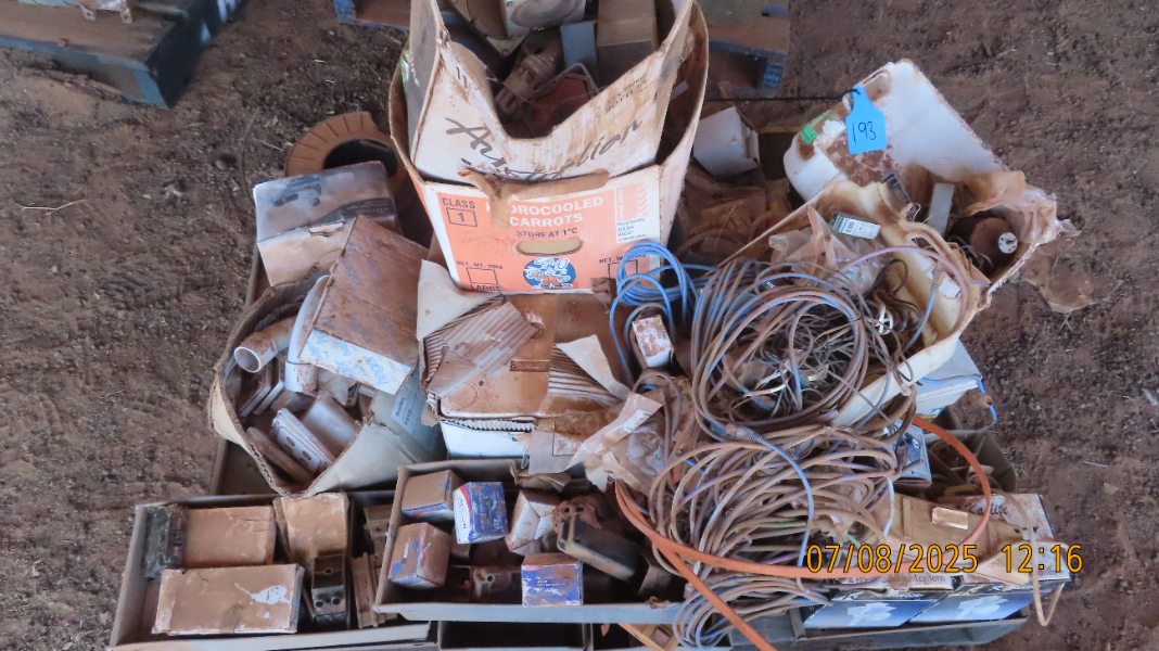 Lot 193 - Assorted Electrical Items | AuctionsPlus