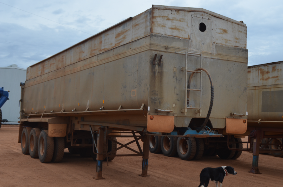 Lot 161 - 1979 Panther Grain Tipper Trailer | AuctionsPlus