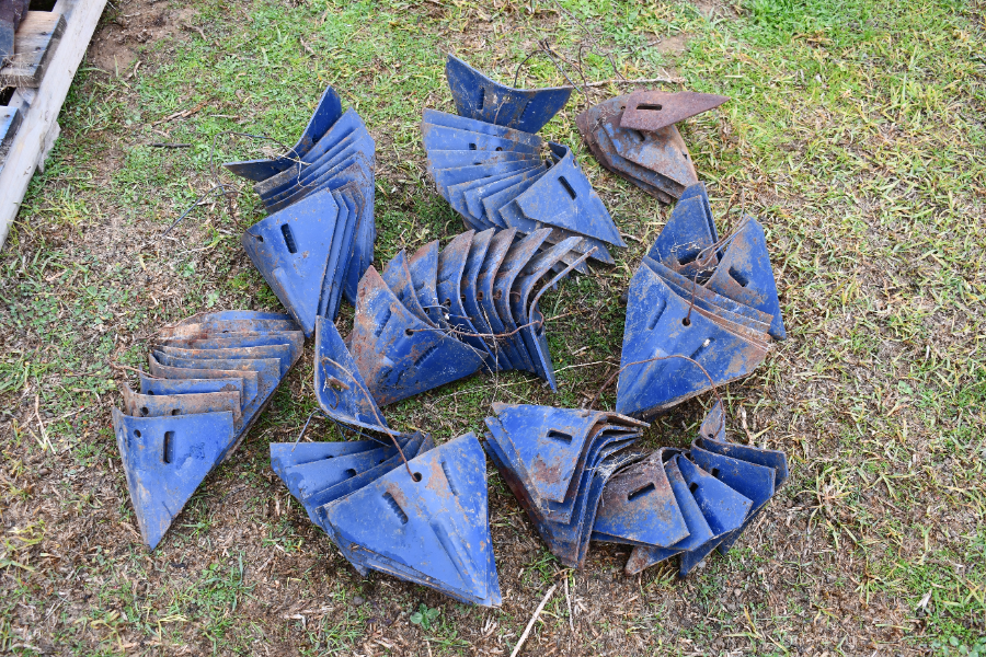 70x new 8 inch scarifier points | AuctionsPlus