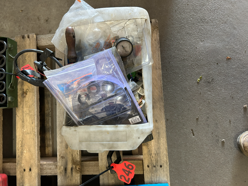 Lot 246 - Miscellaneous items | AuctionsPlus