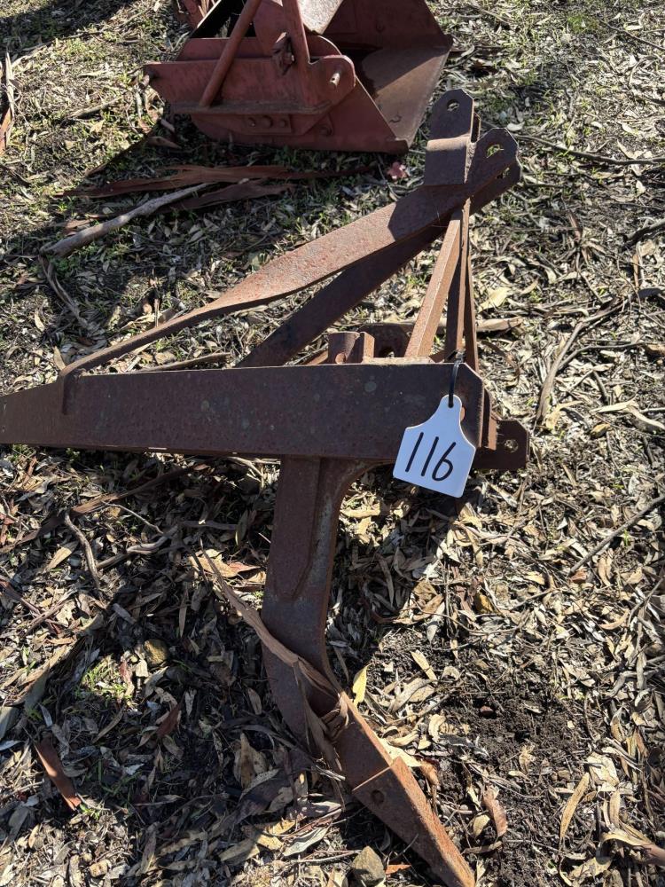 Lot 116 - 3PL Single Ripper | AuctionsPlus