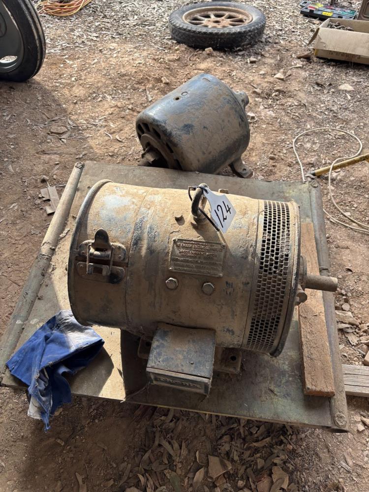 Lot 124 - English Electric Co, Direct Current Phoenix Motor NO. 2376 ...